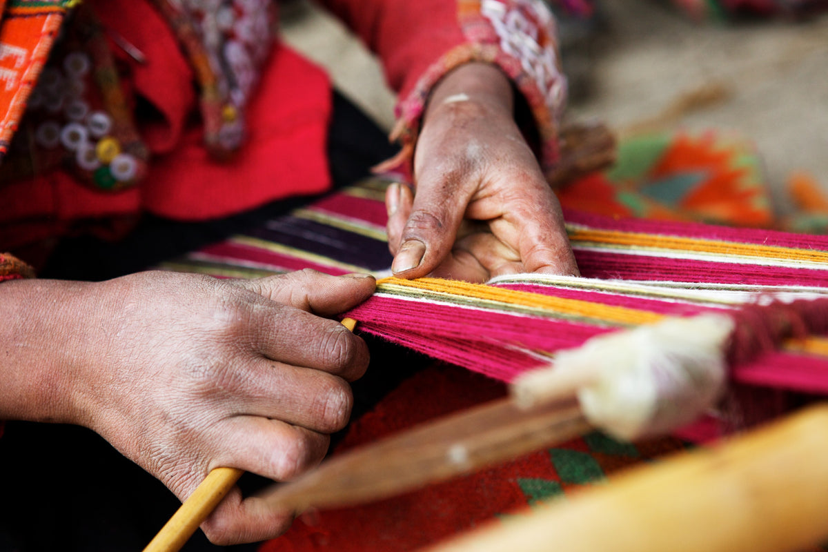 From Warp to Weft: The Complexities of Traditional Weaving – Awamaki
